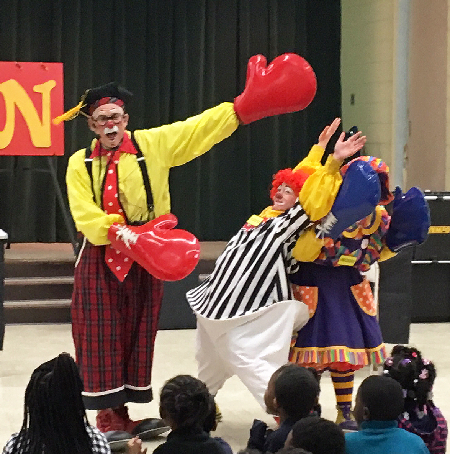 Mott Clowns deliver laughs and anti-bullying lessons to kids at Durant ...