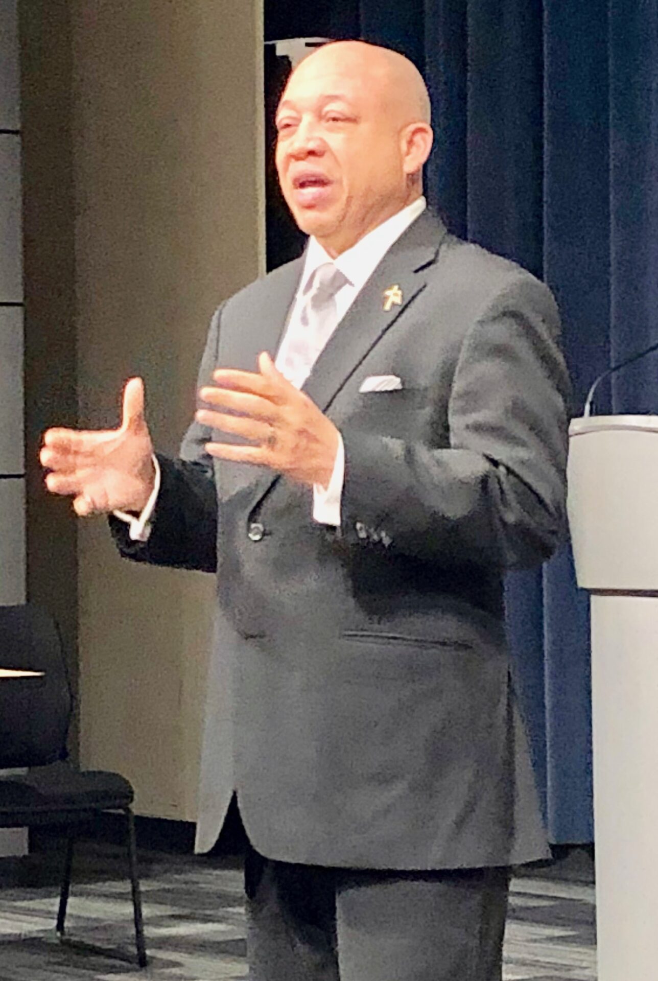 Mayor, police chief connect, state reps offer update, councilpersons ...