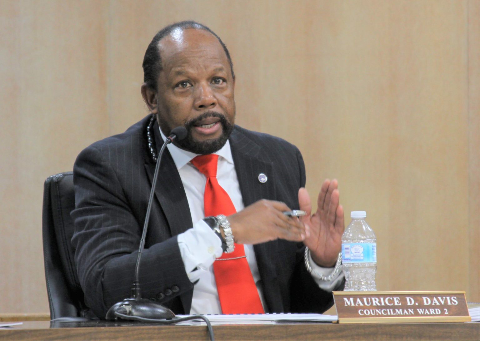 City Council attempts at “decorum” and “civility” training descend into ...