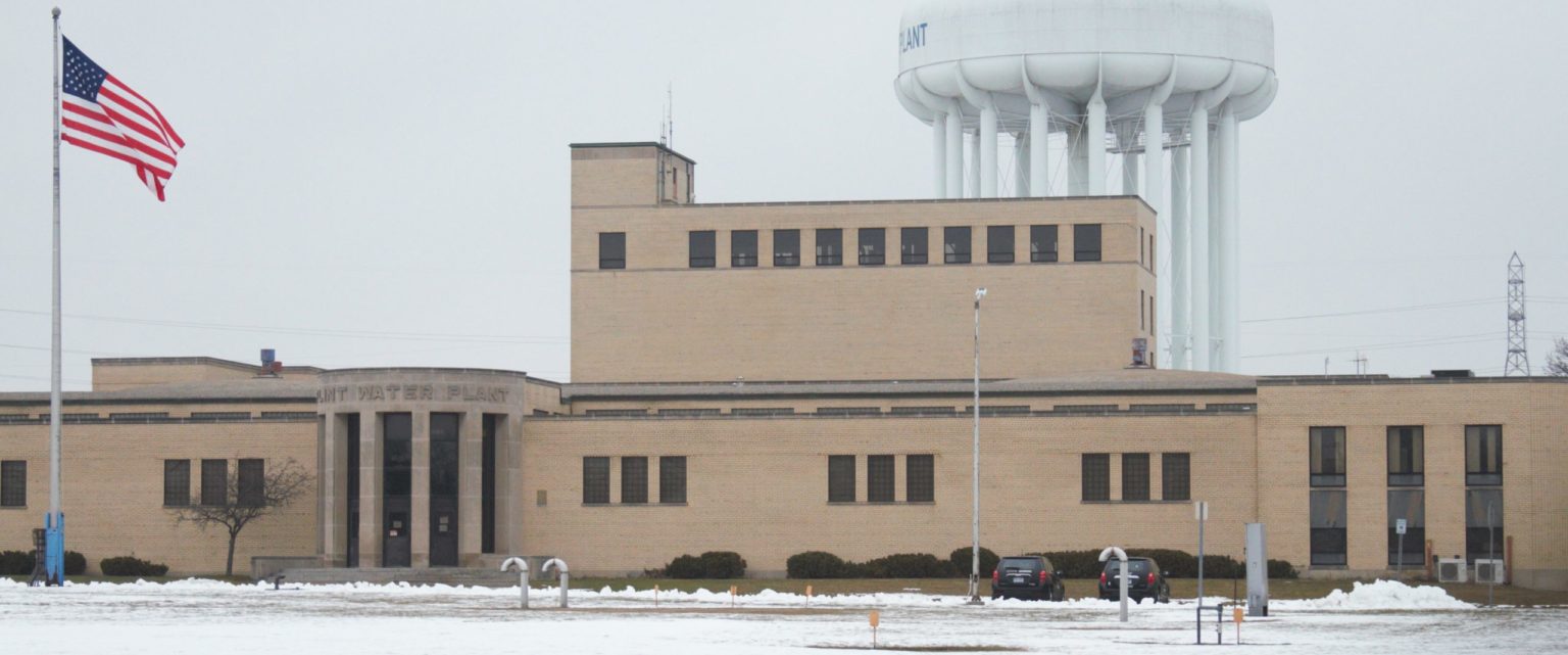 Mayor delivers progress report on Flint water with members of EPA ...