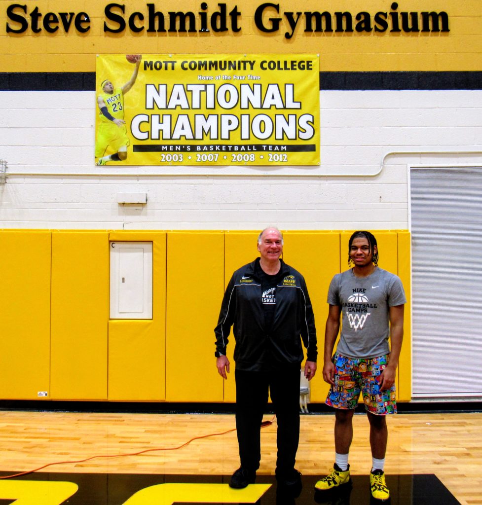 Sports Beat: Steve Schmidt surpasses 1000 games in his 32nd season as ...