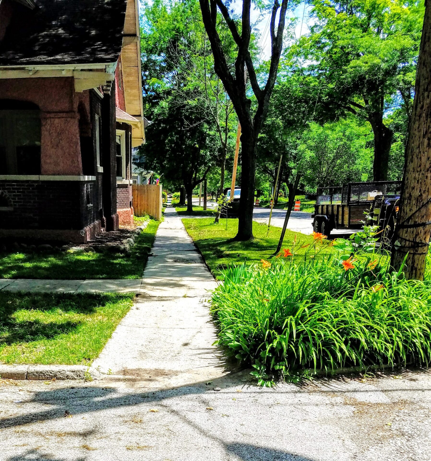 Yard waste collection begins in Flint April 3 | East Village Magazine