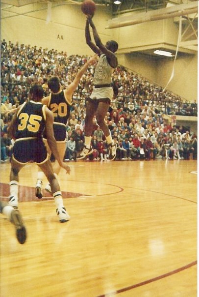 Sports Beat: Flint Central’s ‘Lightning’ Ervin Leavy Jr. finds ...
